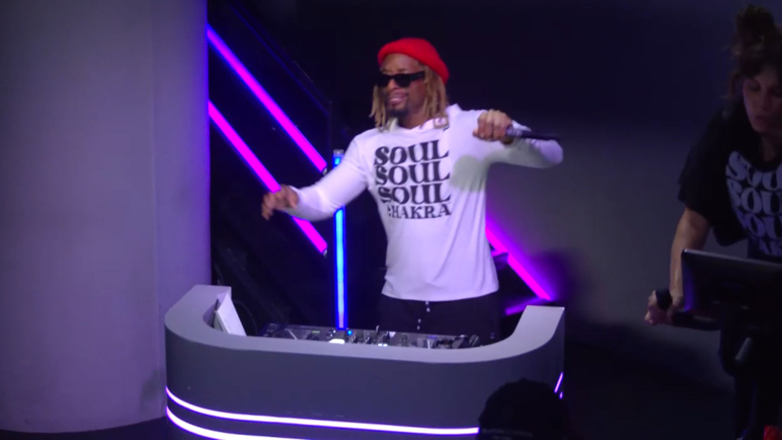Lil Jon performs during Alex Toussaint Club Bangers ride at Peloton ...